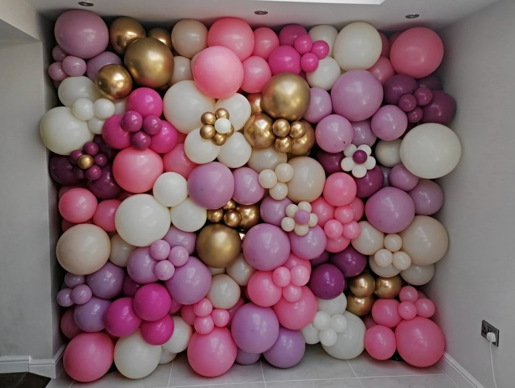 Organic Balloon Wall - Design 2 | Go2Balloons